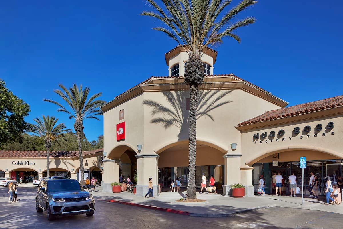 Premium Outlets Los Angeles: las mejores marcas a los mejores precios