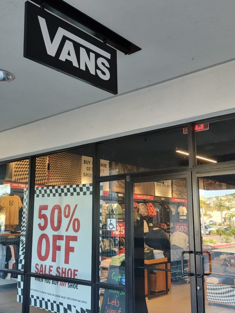Premium Outlets Los Angeles: las mejores marcas a los mejores precios